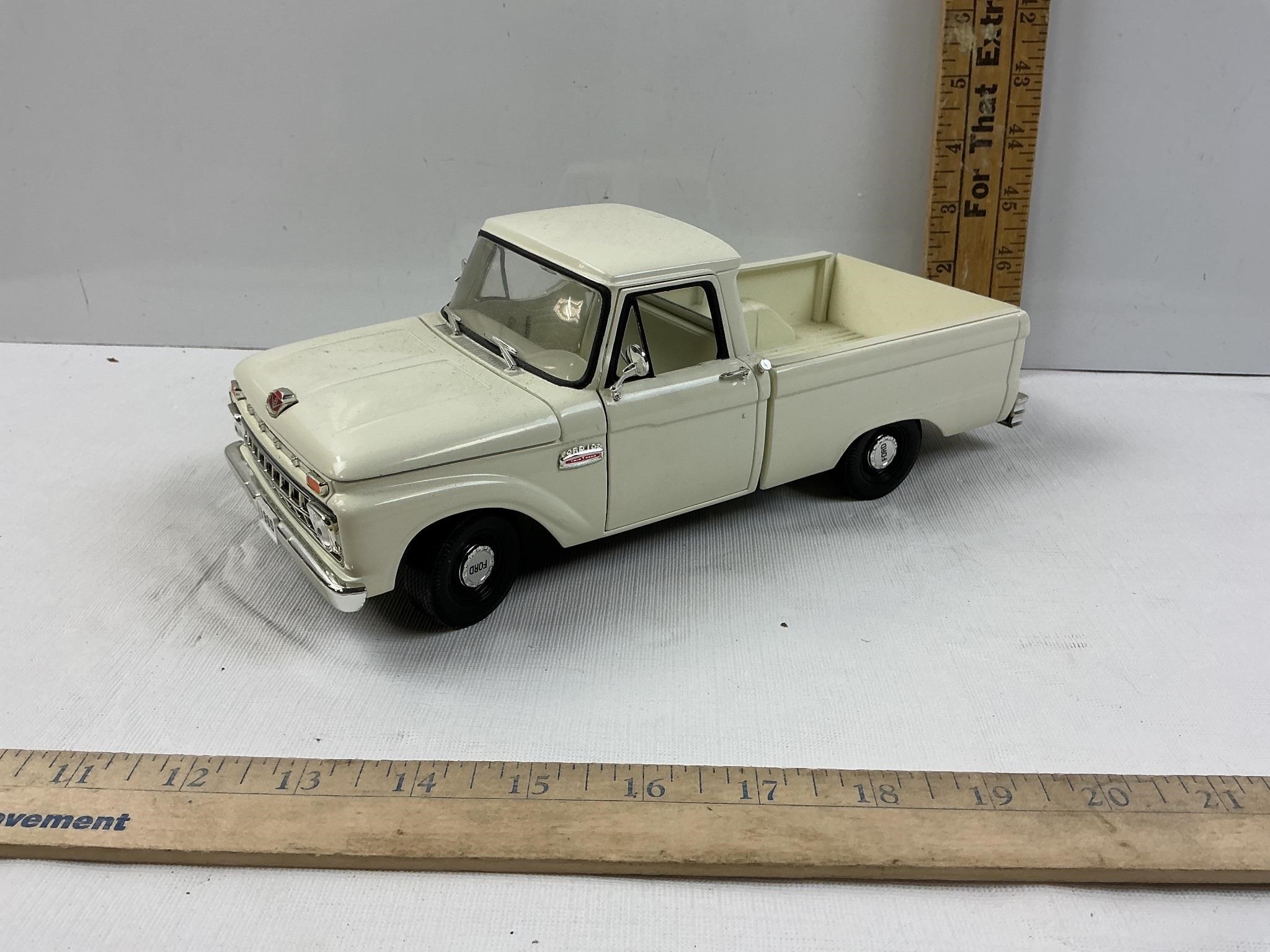 Lehde Auction Service – Large or Small, Your Auction Deserves a Good Call!