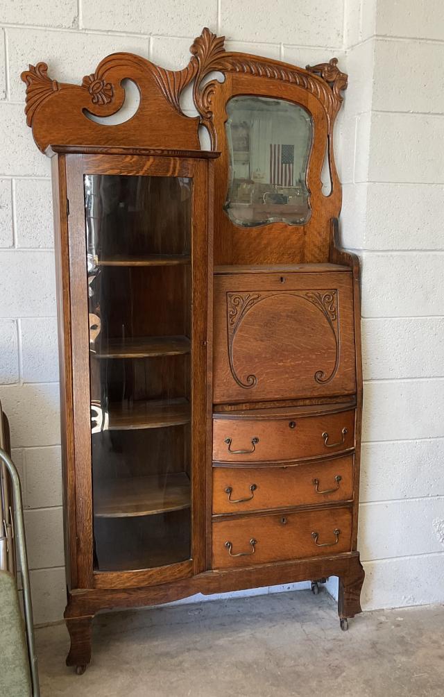 Lehde Auction Service – Large or Small, Your Auction Deserves a Good Call!