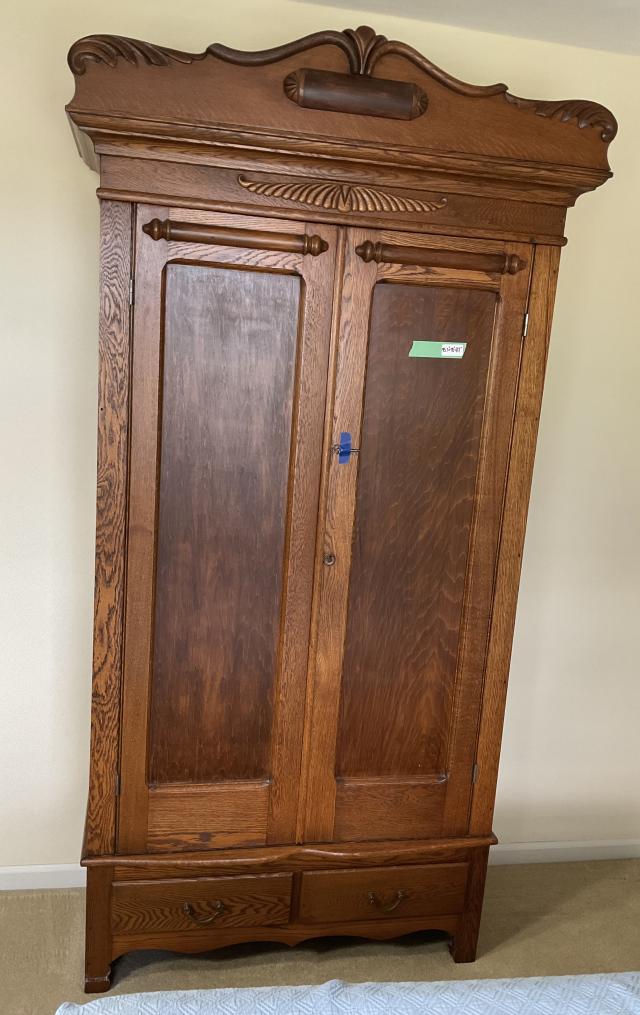 Lehde Auction Service – Large or Small, Your Auction Deserves a Good Call!